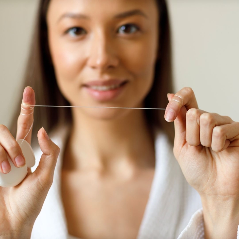 How to Floss the Right Way- Foundations of Health Dental Care